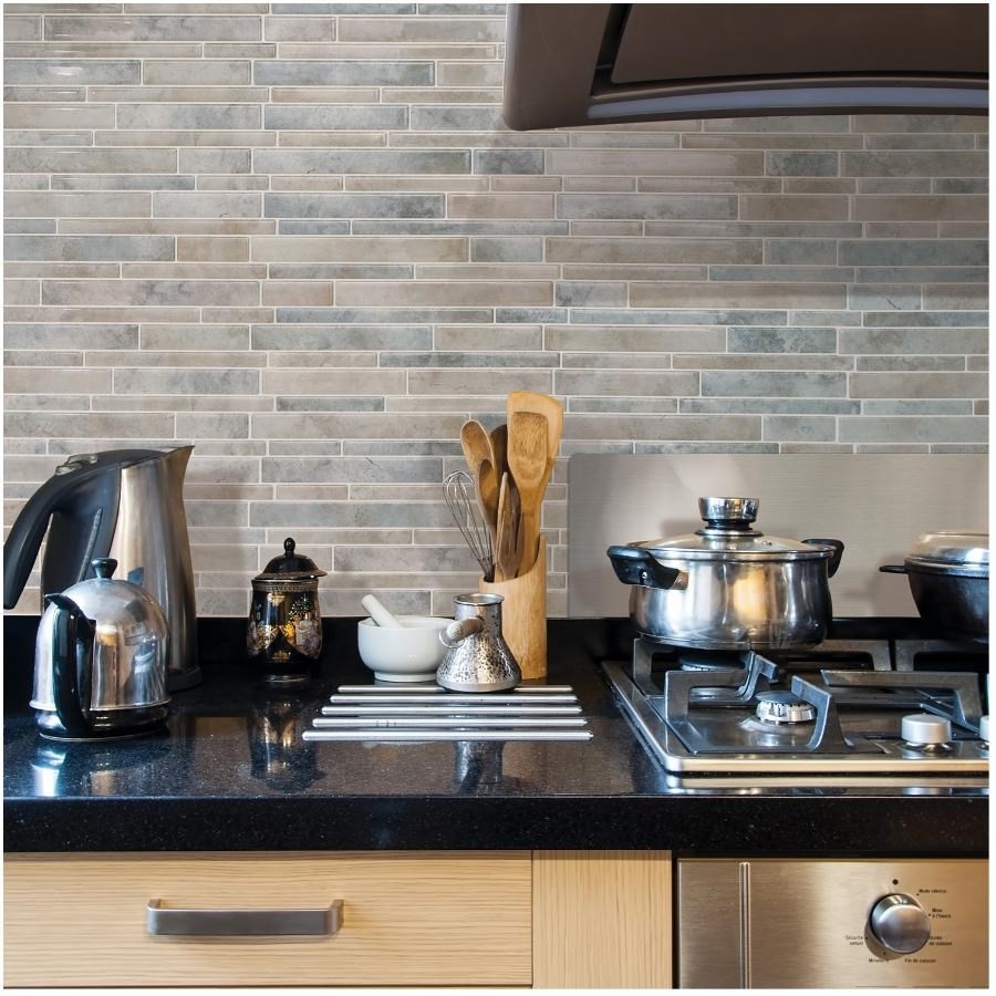 Paquet de 4 carreaux muraux peler-coller Todi de la collection