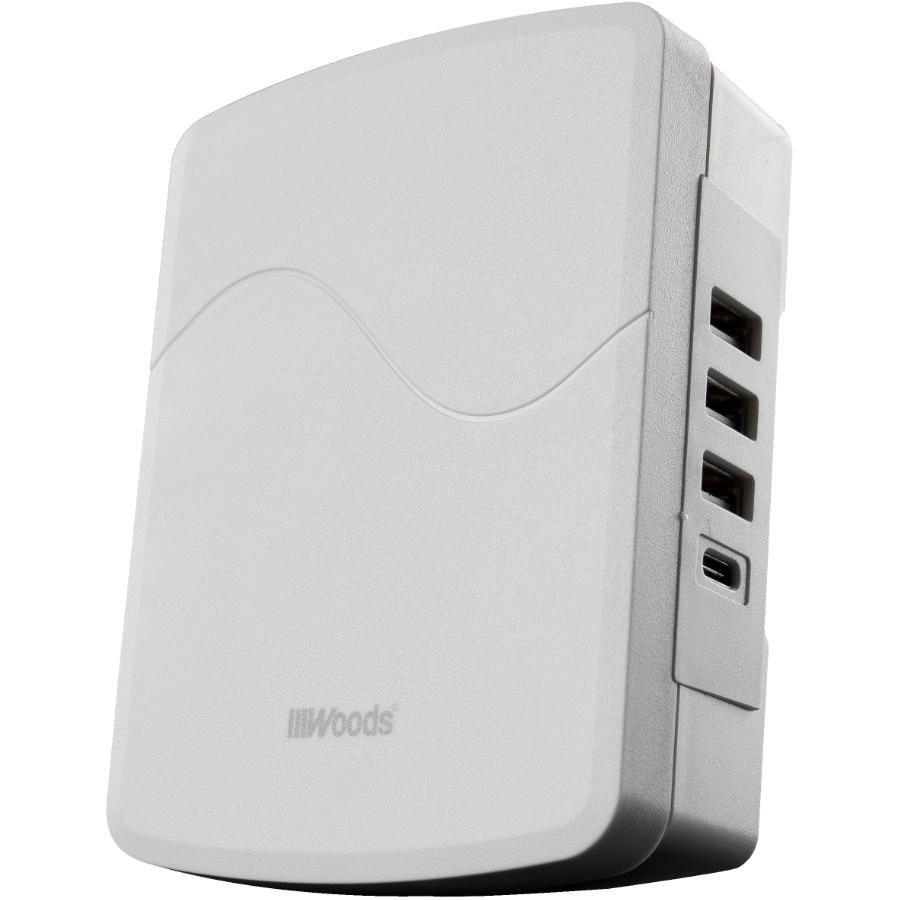 Adaptateur mural à 3 sorties et 4 ports USB avec branchement latéral, blanc